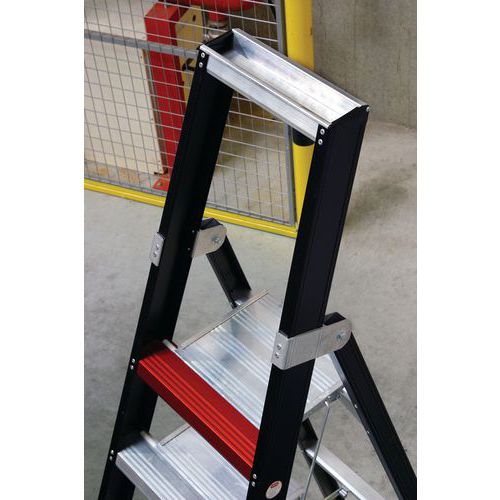 Escabel simple plegable Taurus TGB - Manutan.es